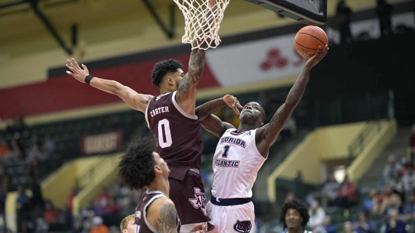 No. 12 Texas A&M Aggies Men's Basketball Falls 96-89 to No. 19 Florida ...