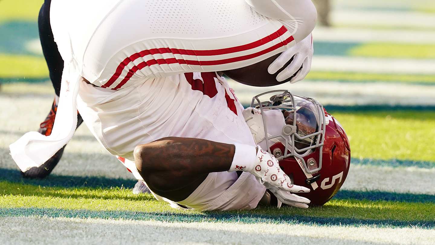 Did Alabama Move Up in the Polls Following Auburn Win? - Sports ...