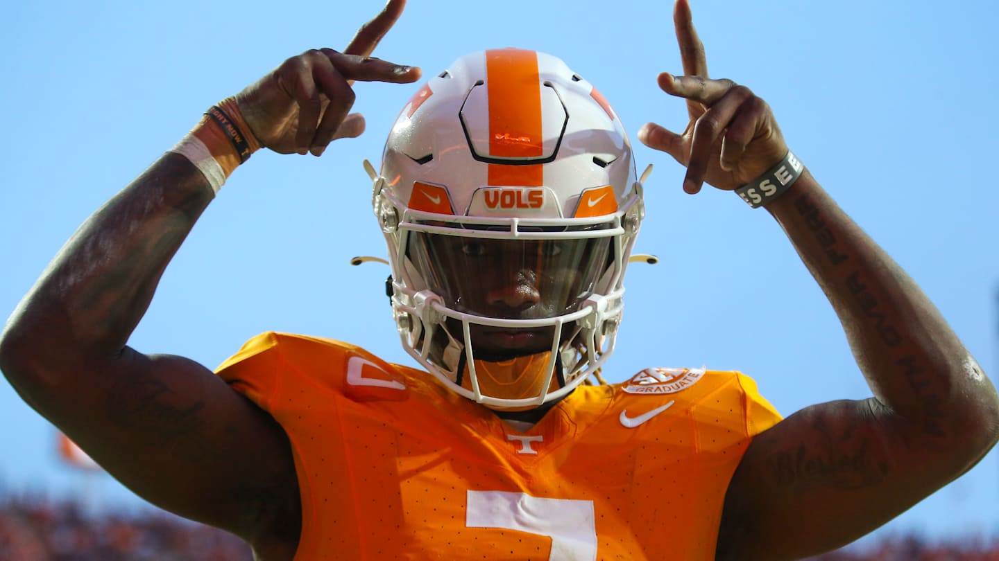 Joe Milton III Stars vs. Vanderbilt For Tennessee Football - Sports ...