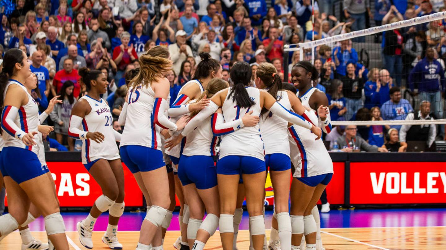 Kansas Jayhawks earn Top 16 seed, will host Rounds 1 and 2 of NCAA ...