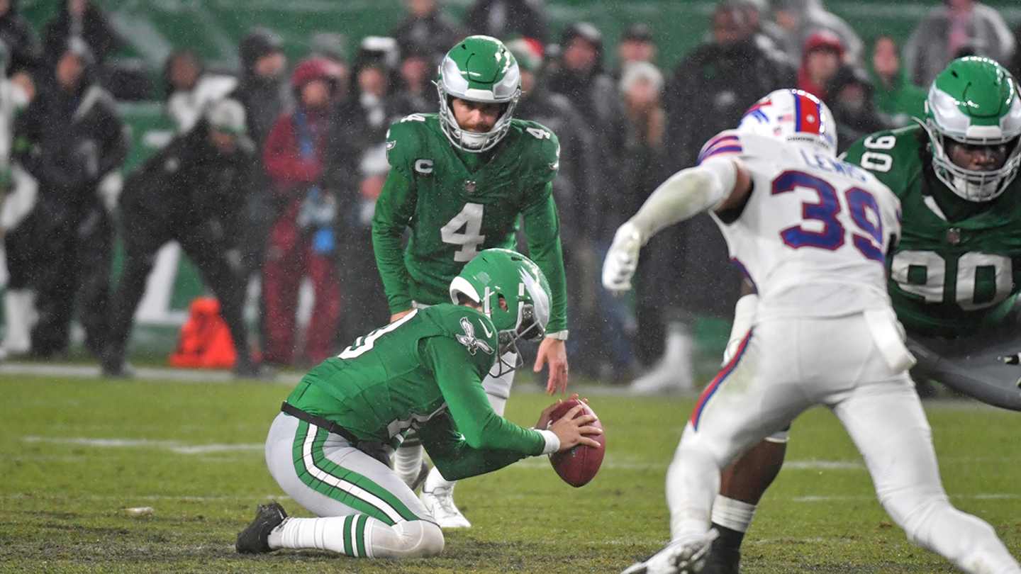 Eagles’ Darius Slay Praises Jake Elliott’s Greatness After 59-Yard Game ...