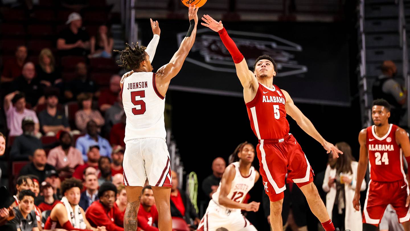 Meechie Johnson's Career-High 29 Points Propels Gamecocks to Victory ...