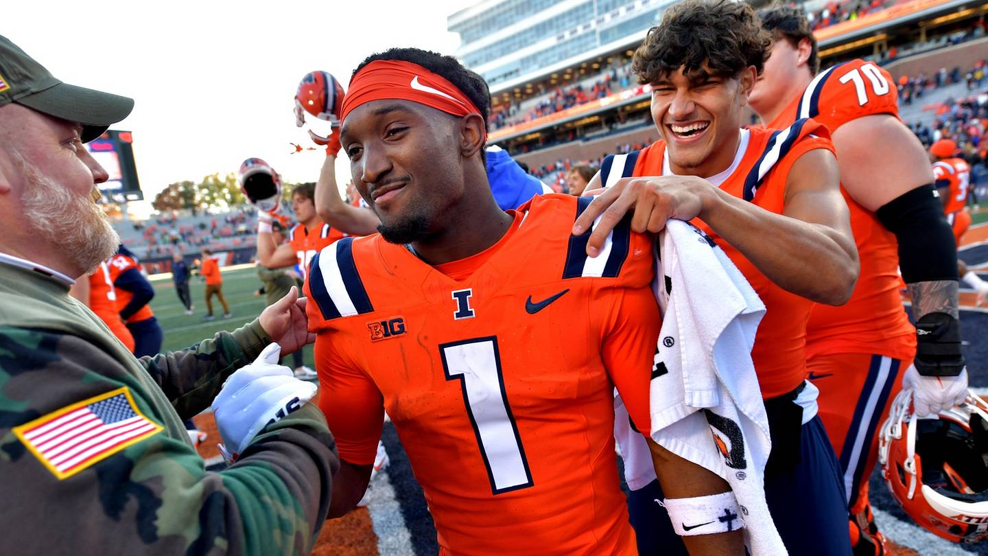 Illinois Receiver Isaiah Williams Named First-Team All-Big Ten - Sports ...
