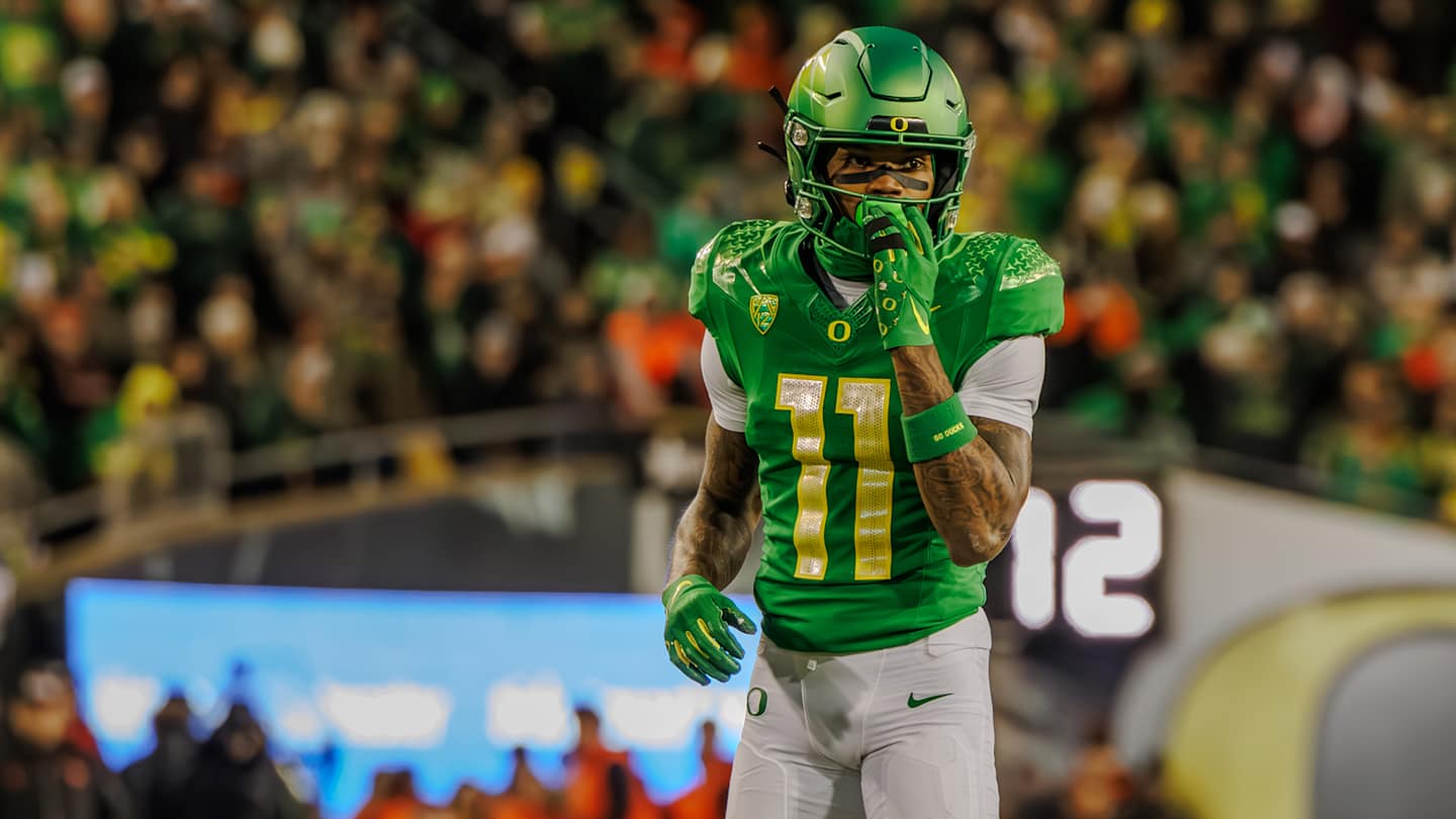 No. 5 Oregon Ducks Clash With No. 3 Washington Huskies in the Pac-12 Championship - Sports ...