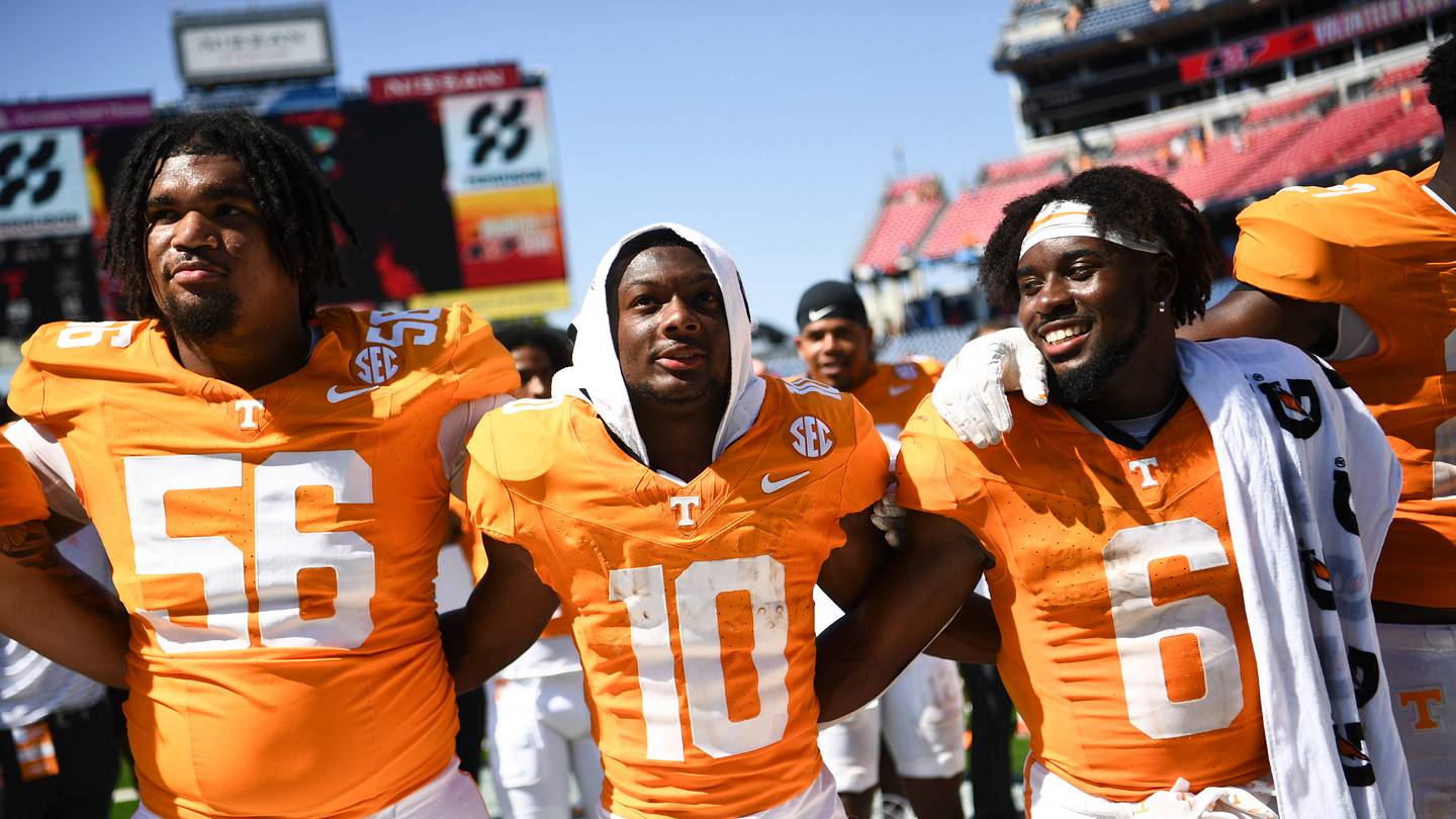 Mo Clipper Enters Transfer Portal, Leaves Tennessee Football - Sports ...