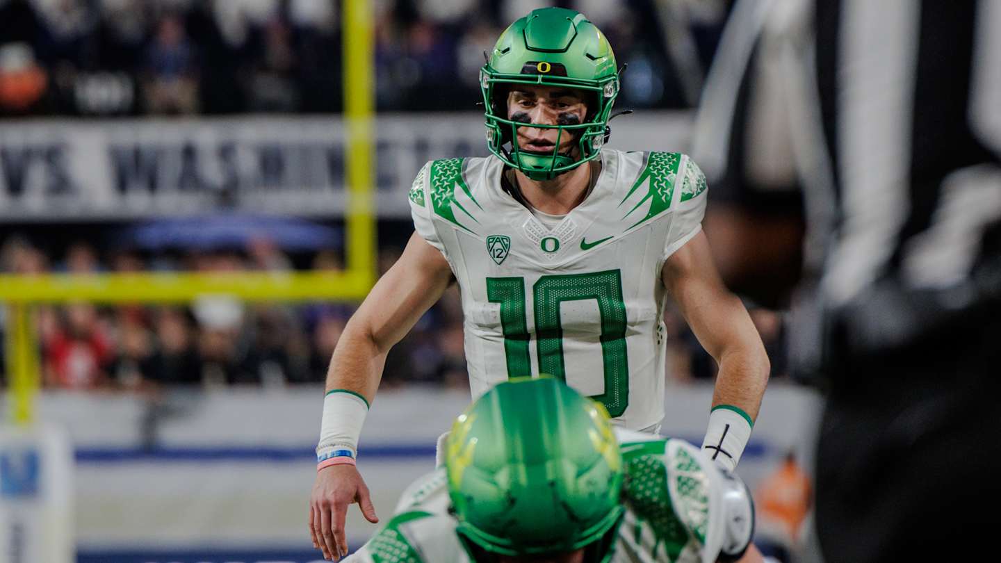Oregon Football: Dan Lanning Announces Oregon Ducks QB Bo Nix Will Play in Fiesta Bowl - Sports ...