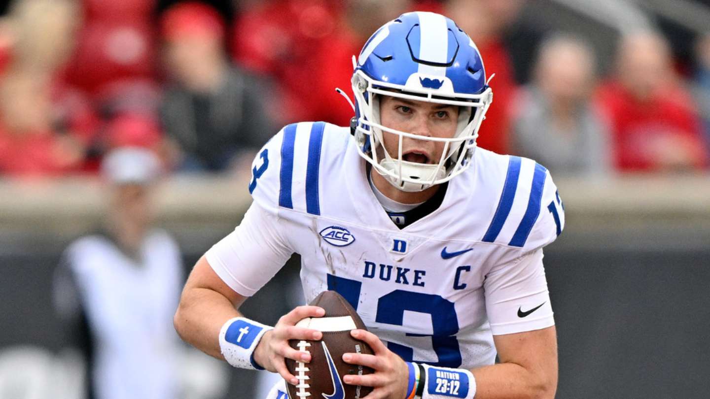 Riley Leonard "Feels Great" And Will Be Ready For Notre Dame Spring ...