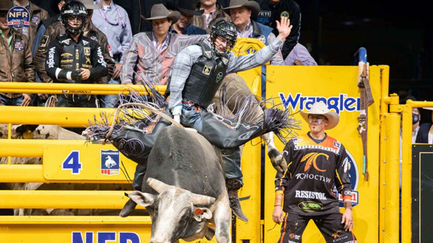 Ky Hamilton Tops Round 1 of 2023 NFR Bull Riding - Sports Illustrated ...