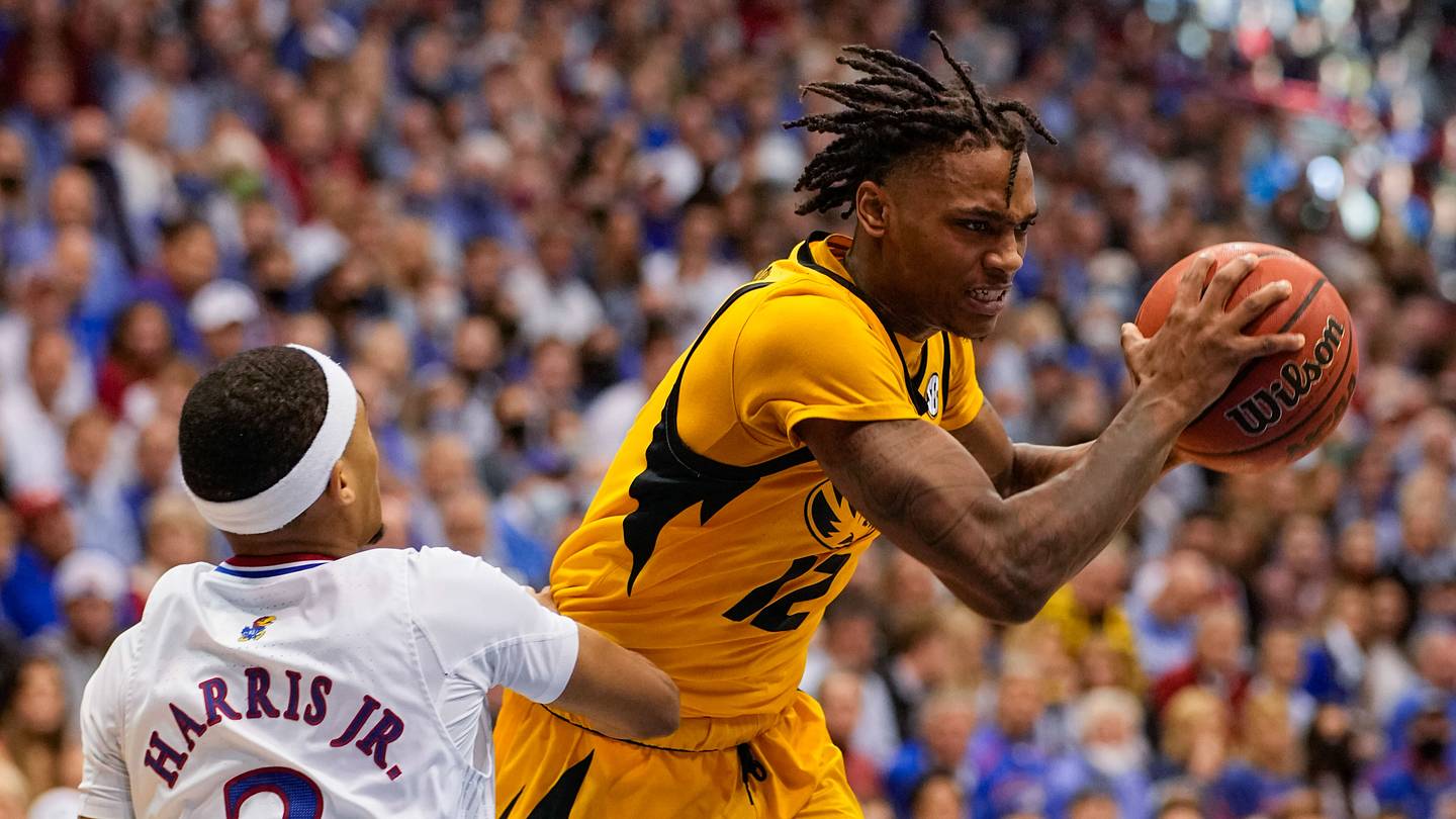 Game Primer: Missouri Tigers at Kansas Jayhawks Basketball - Blue Wings ...