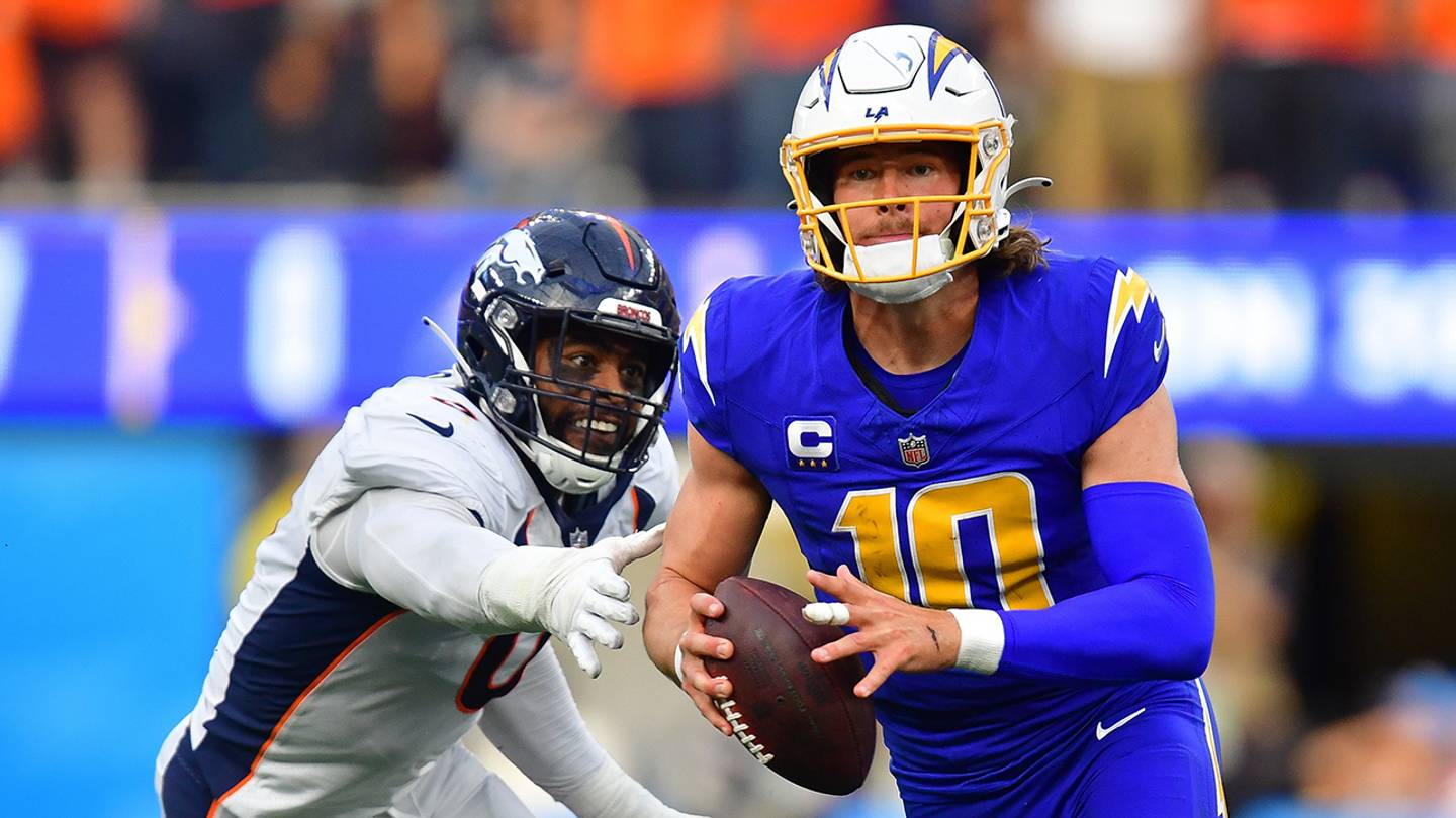 Justin Herbert Suffered Fractured Finger During Loss to Broncos, per ...