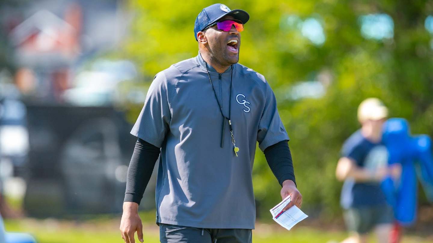 Florida Gators Hire L.A. Chargers' Will Harris as Secondary Coach ...