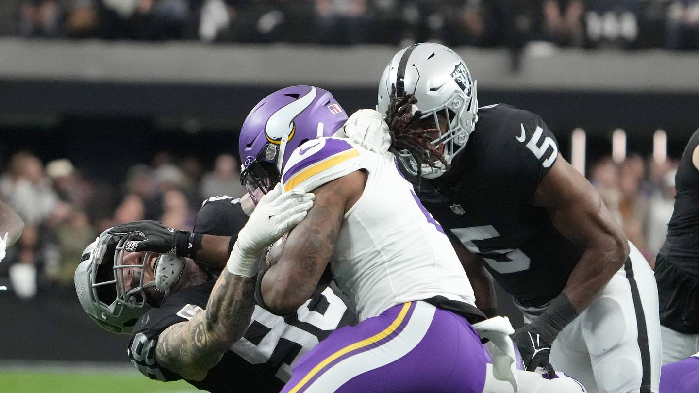 Las Vegas Raiders' defense aims to repeat "winning performance ...