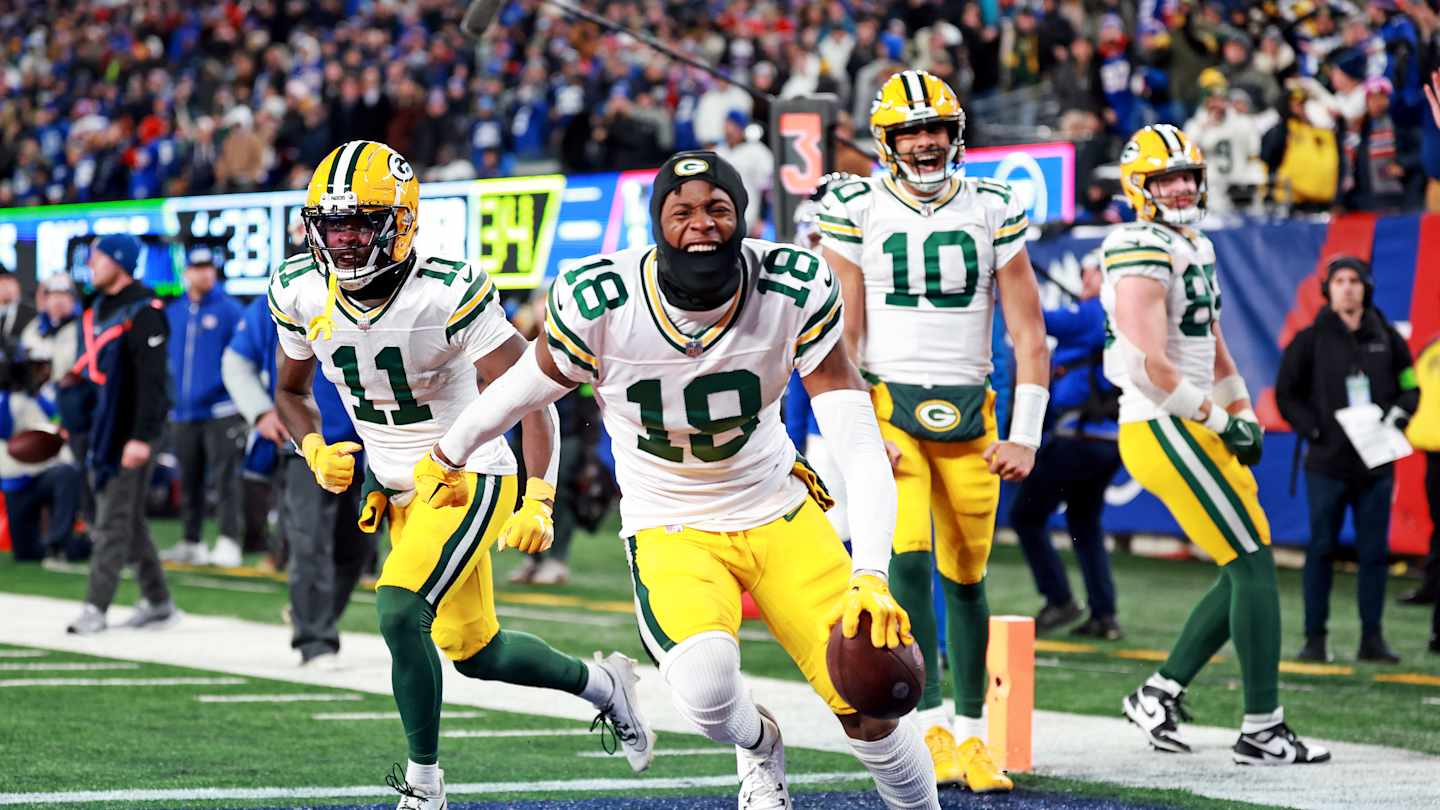 Monday Six-Pack: Keisean Nixon Gets Lame Ball as Packers Lose to Giants ...