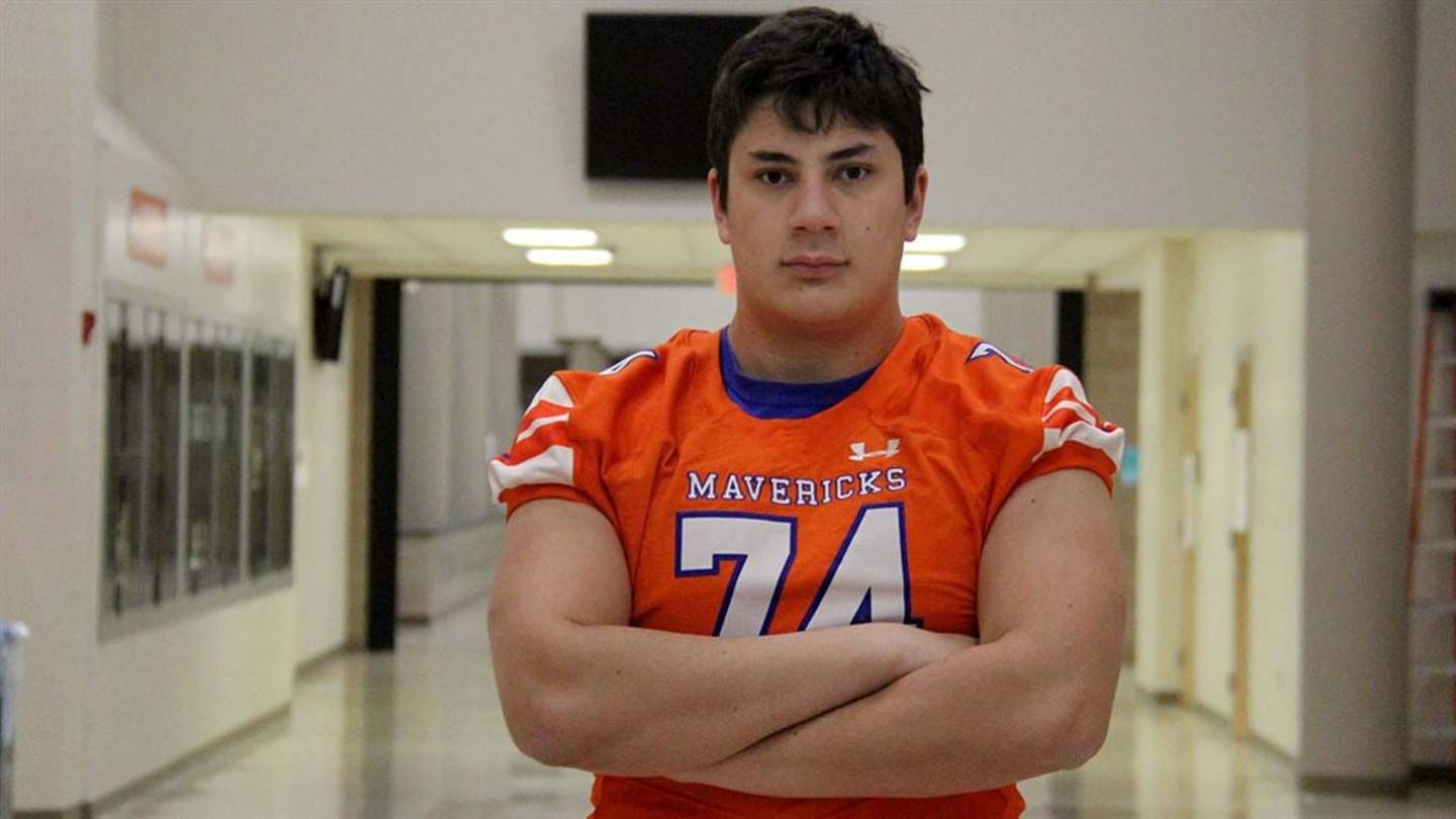 BREAKING: 2024 Offensive Tacke Kai Greer Commits to Georgia Tech ...