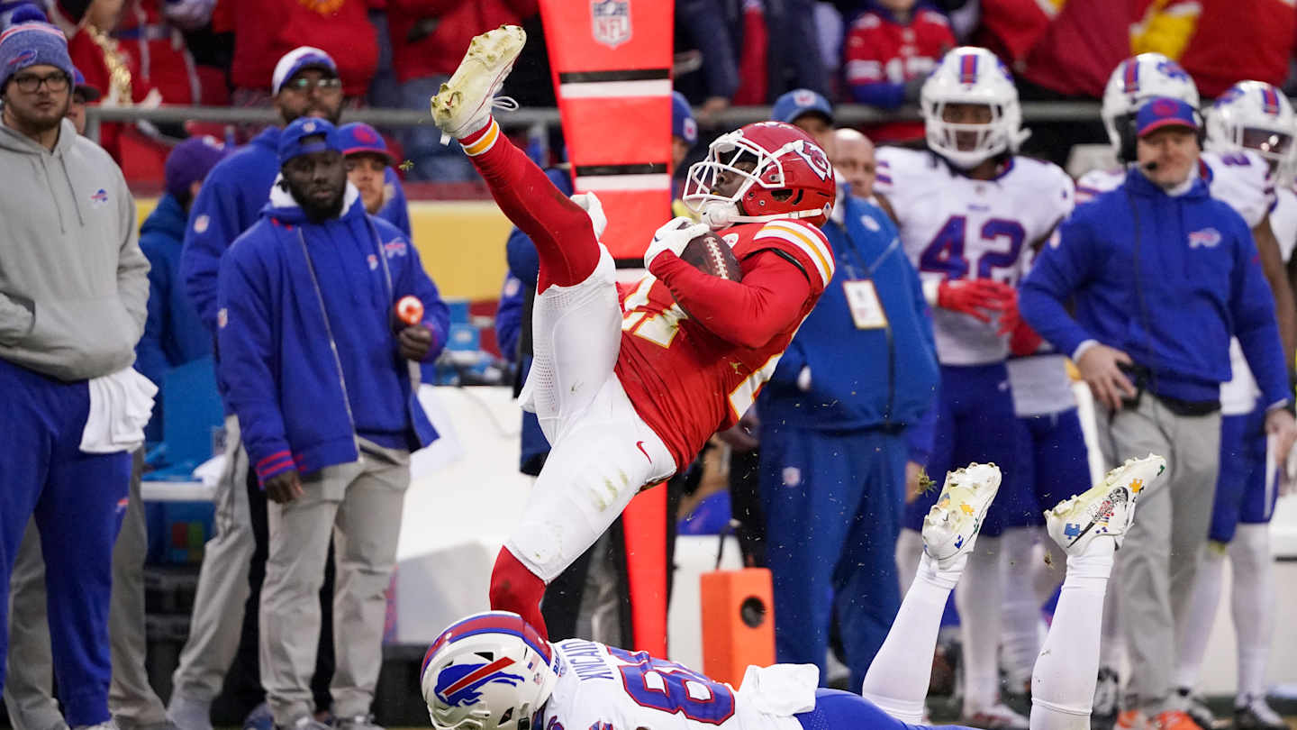 KC Chiefs Rookie Chamarri Conner Gets High Praise from DBs Coach Dave ...