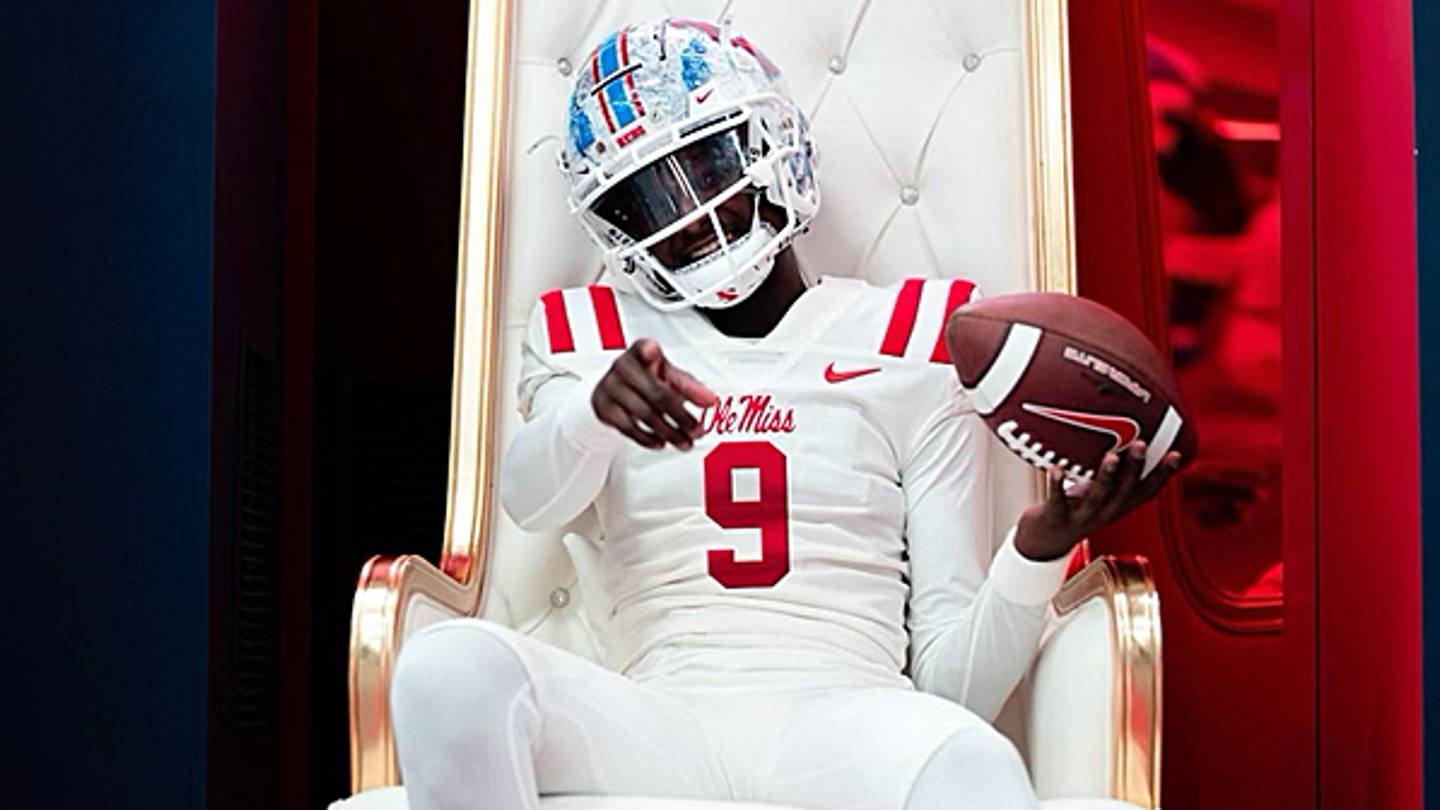 Four-Star 2024 QB Anthony Maddox Officially Signs With Ole Miss Rebels ...