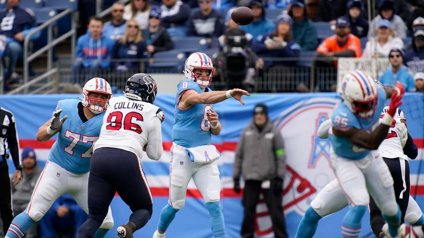 WATCH: Will Levis Throws Interception on Opening Drive of Third Quarter ...