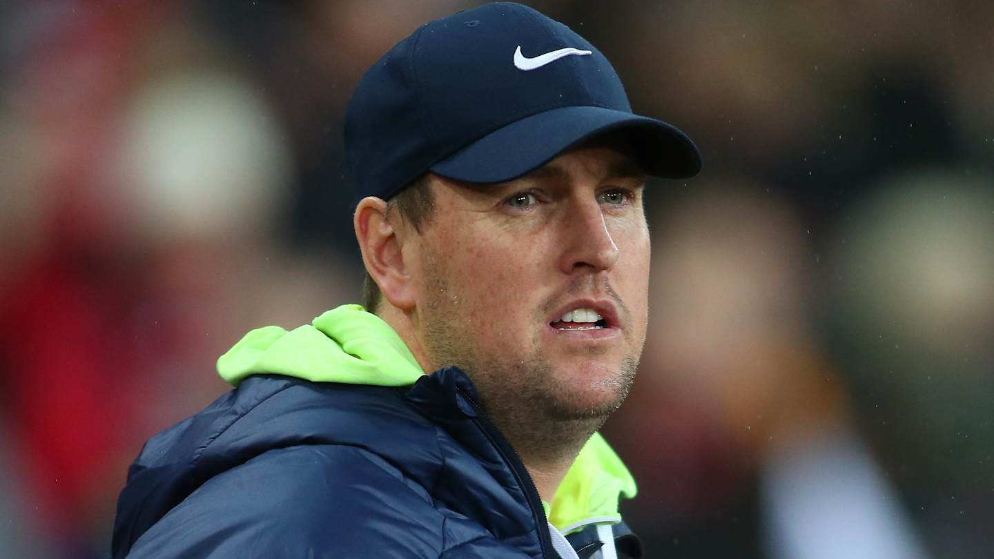 Mike Dodds admits 'disappointment' as Sunderland away woes continue ...