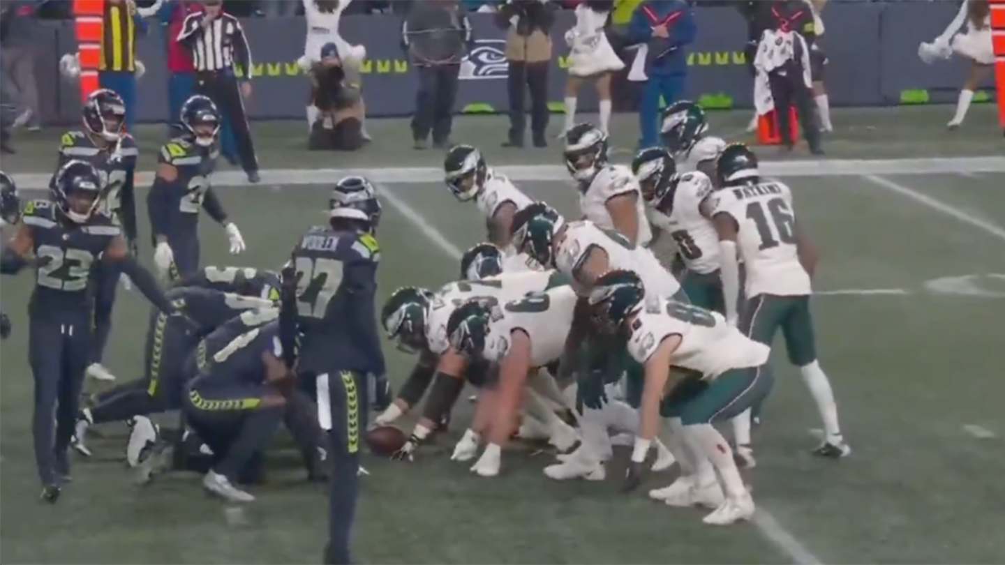 Refs Flag Jason Kelce for Costly False Start, and NFL Fans Were Fuming ...