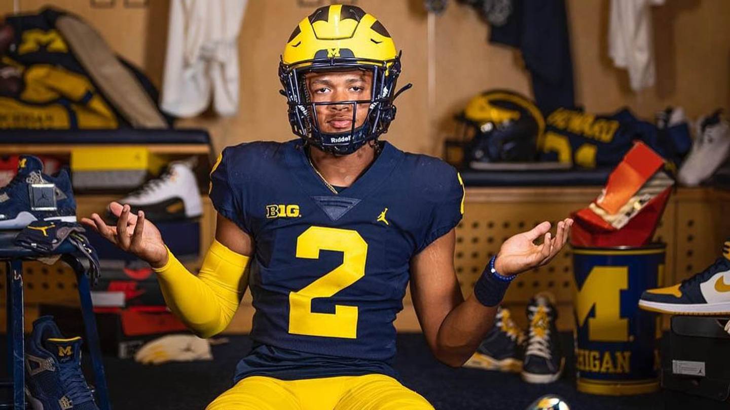Early Signing Day: Jadyn Davis Signs With Michigan Football - Sports ...