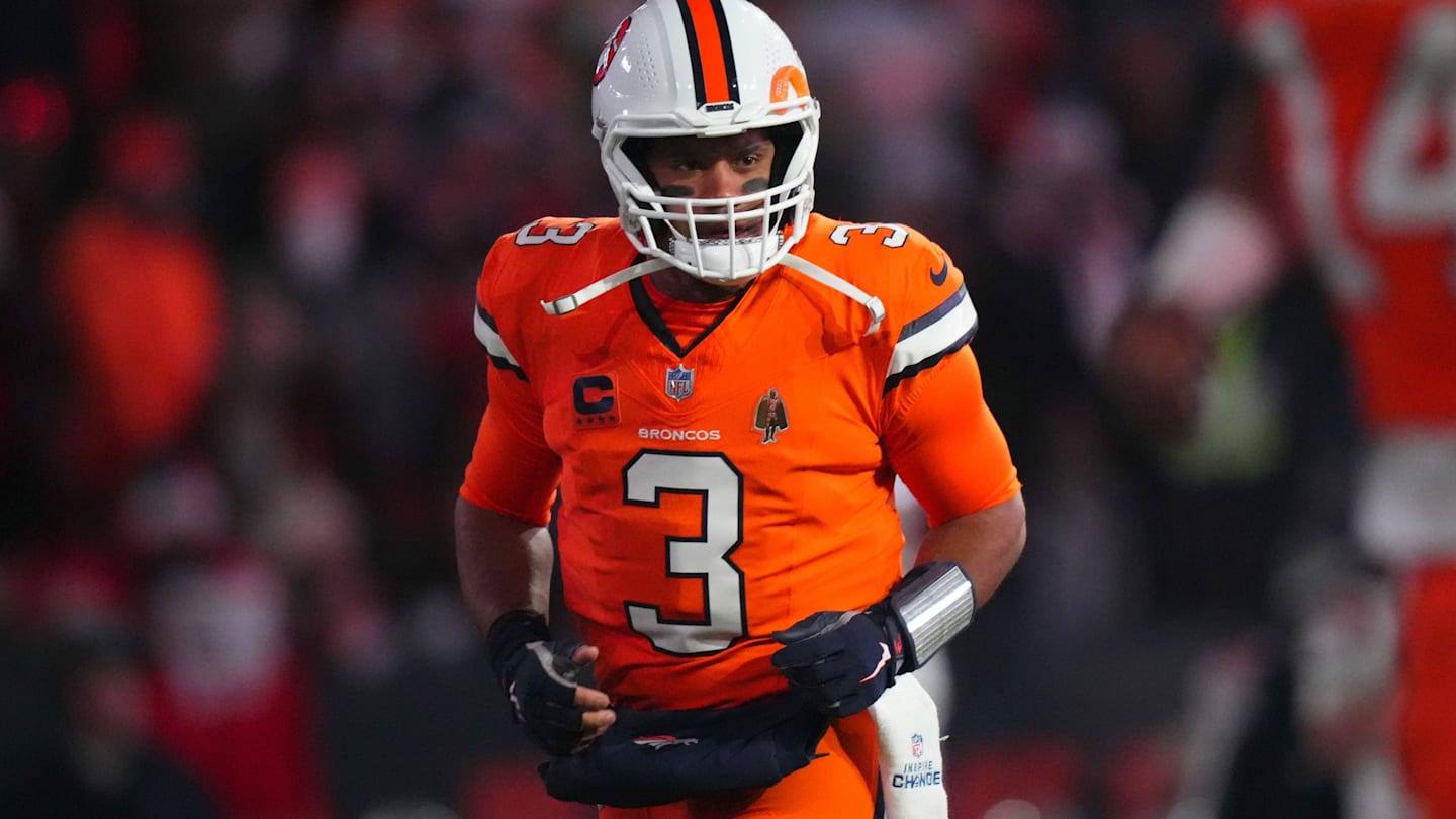 Report: Broncos 'Threatened' to Bench Russell Wilson 'Weeks Ago' Over ...