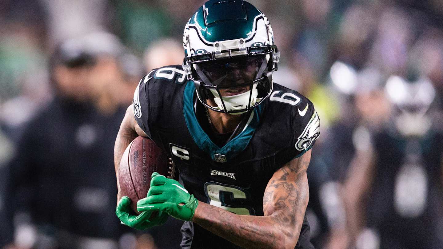 Hurts, Smith Help Eagles Get Key Win; Crimson Tide Roll Call: Tuesday ...