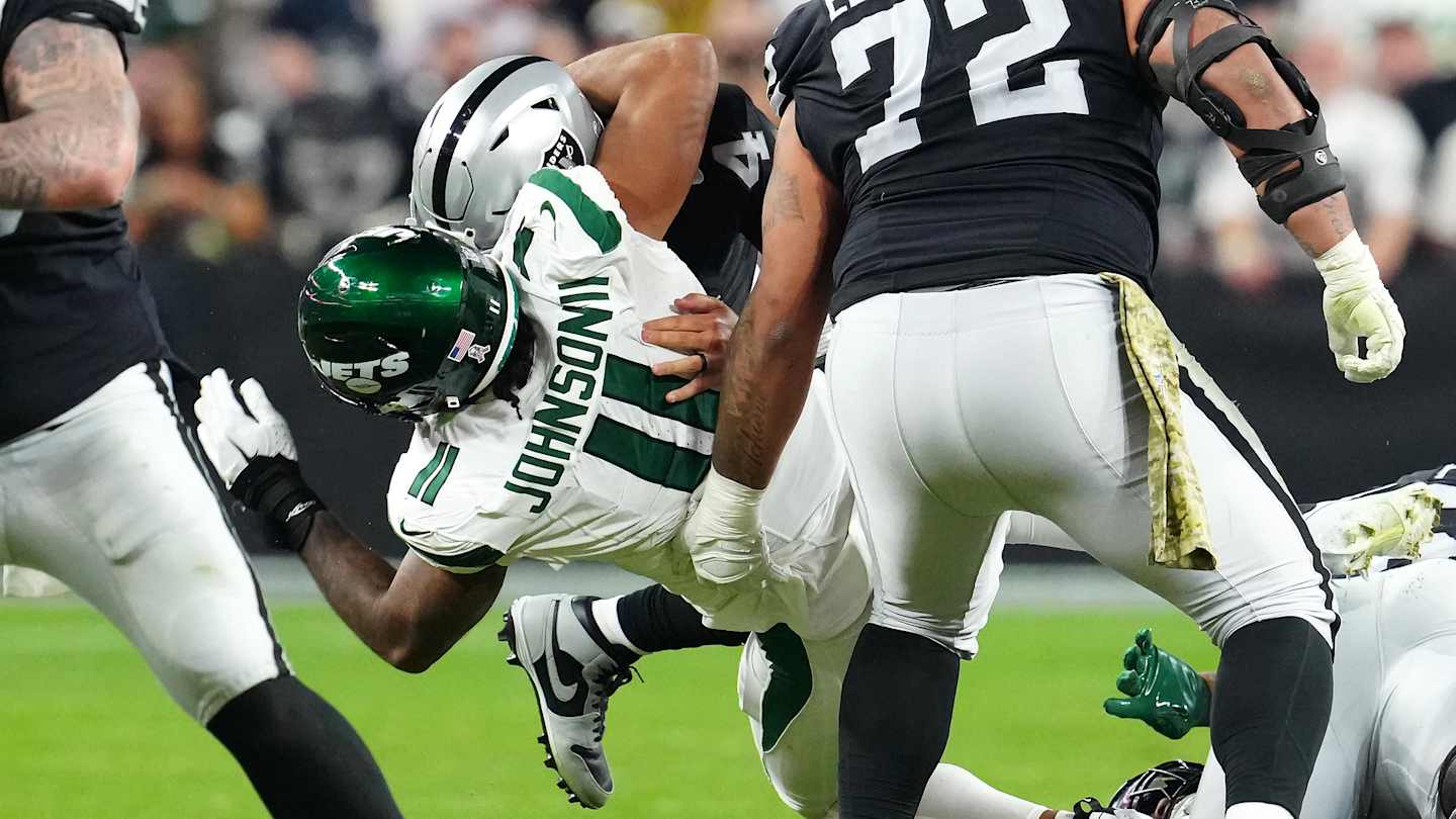 Jets' 'Freakish' DE Jermaine Johnson Continues Second-Year Surge in ...