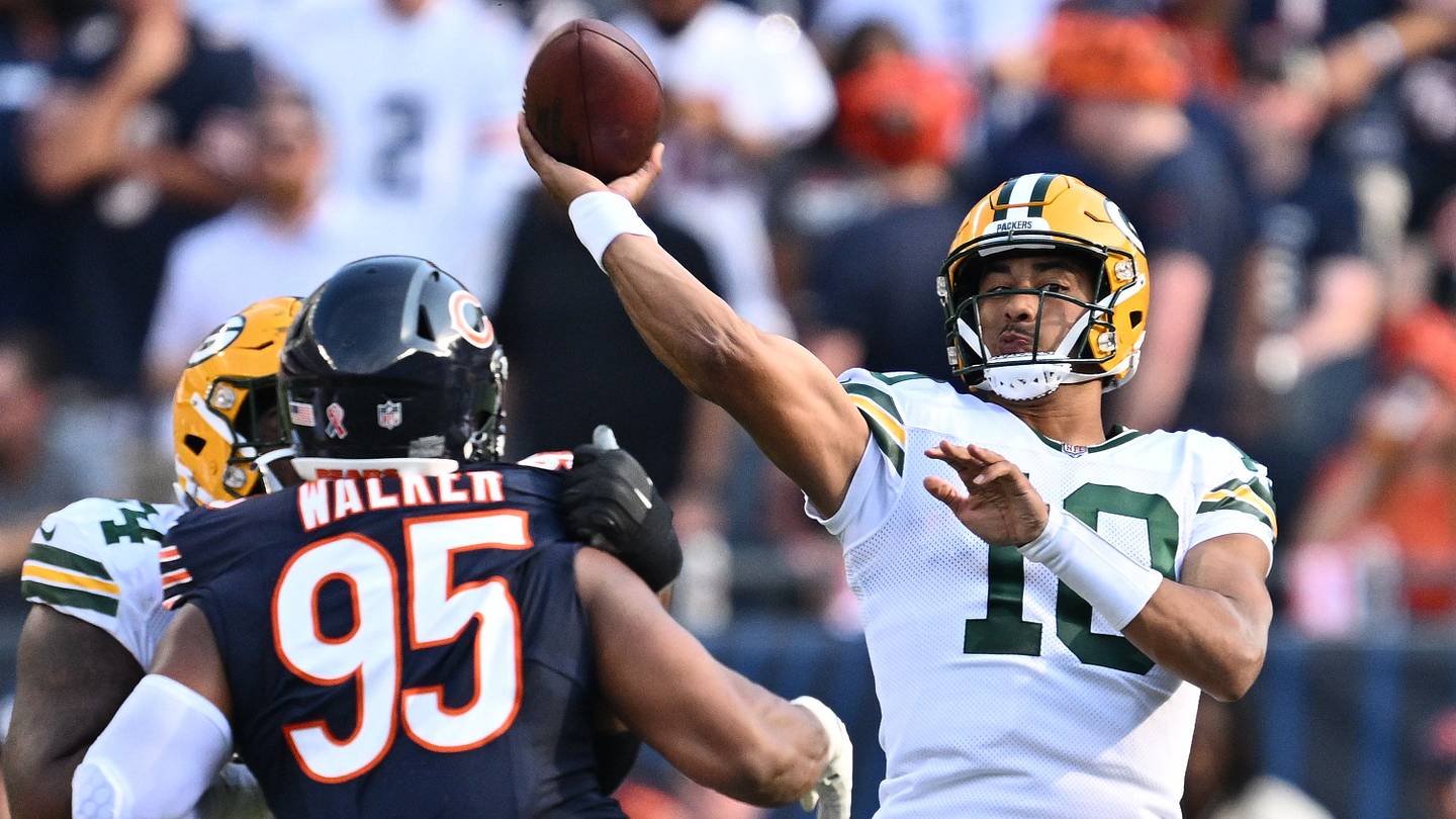 Three Reasons Why Packers Will Beat Bears, Qualify for Playoffs ...