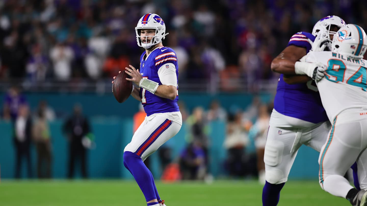 Play of the Season? Buffalo Bills QB Josh Allen Tosses Wild Touchdown vs. Miami Dolphins ...
