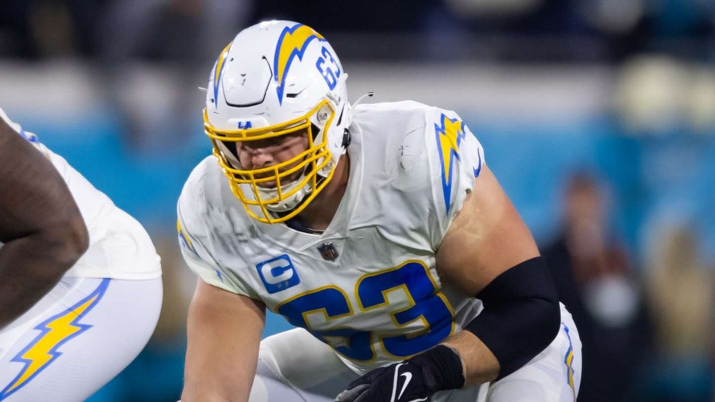 Chargers News: Corey Linsley "99% Sure" He is Retiring Due to Scary ...