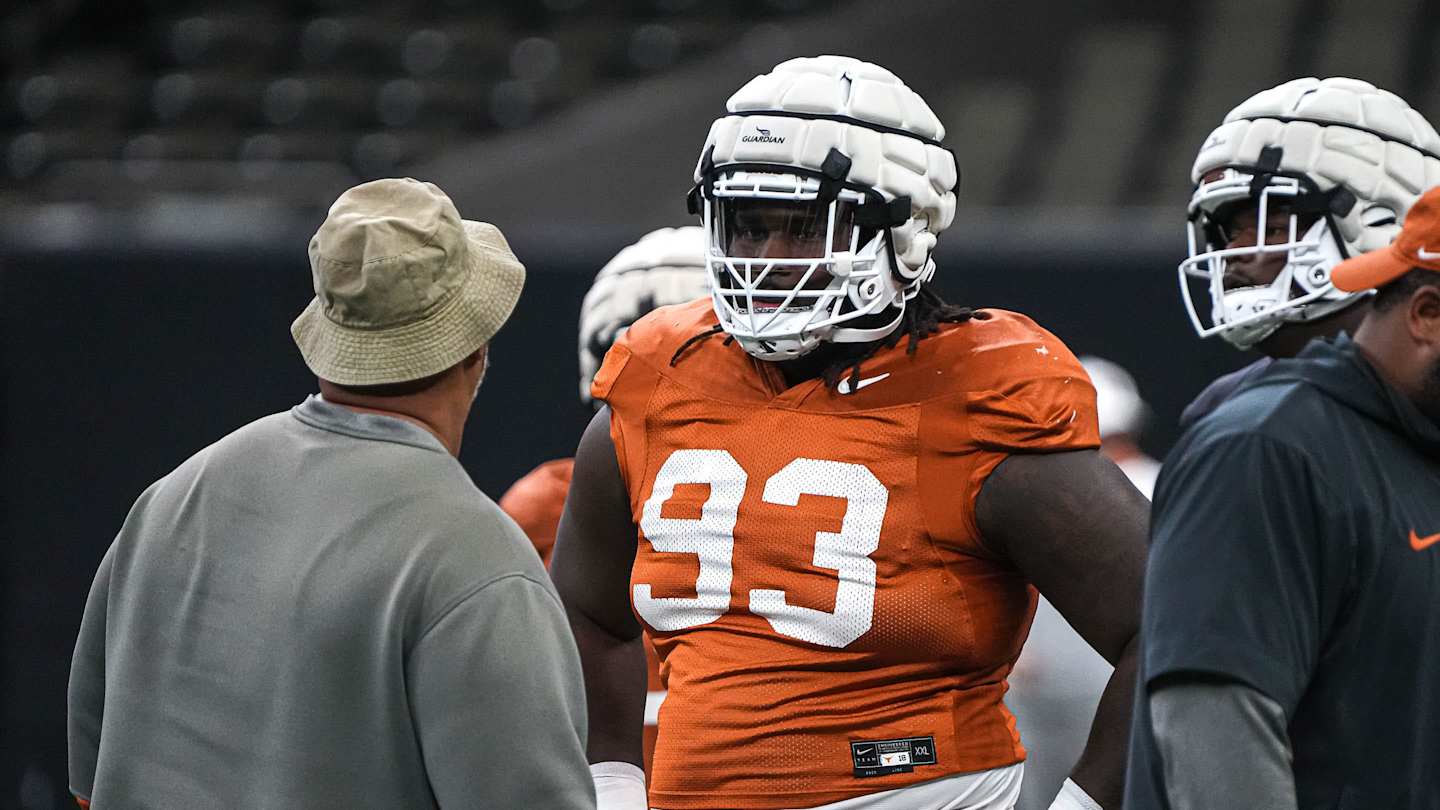 REPORT: LSU Tigers Expected to Hire Texas Longhorns DL Coach Bo Davis ...