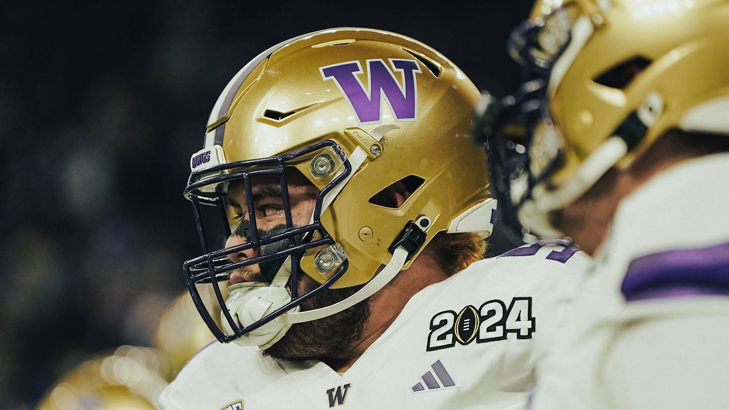 Well-Worn Tuitele Calls It a UW Career as Roster Exodus Increases ...