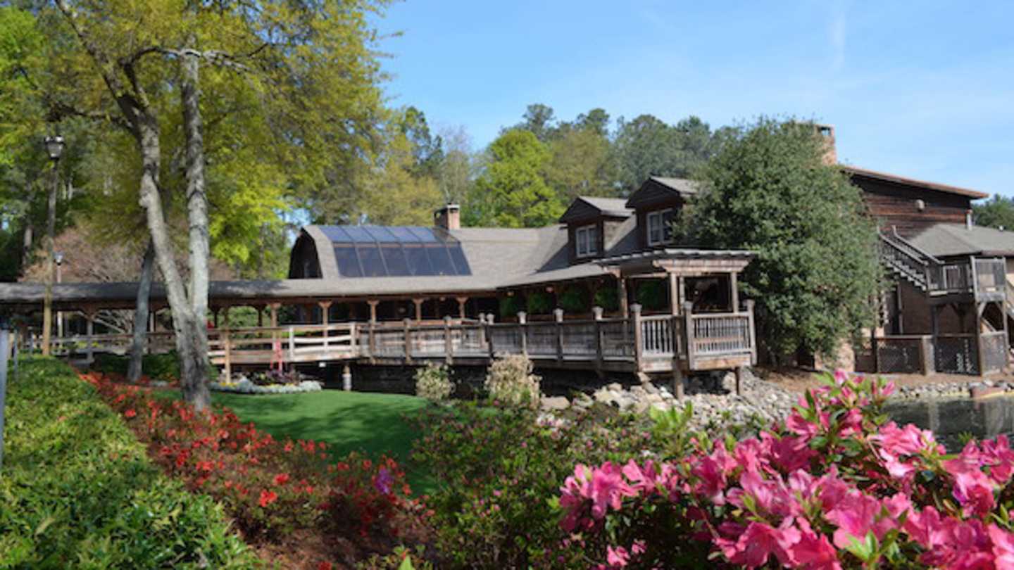 Sconyers Bar-B-Que proves as popular as Augusta National - Sports ...