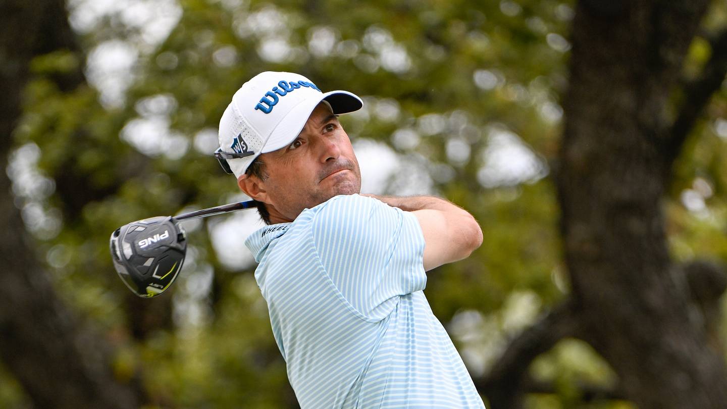 Kevin Kisner’s Unique Pre-Round Putting Routine Goes Viral - Sports ...