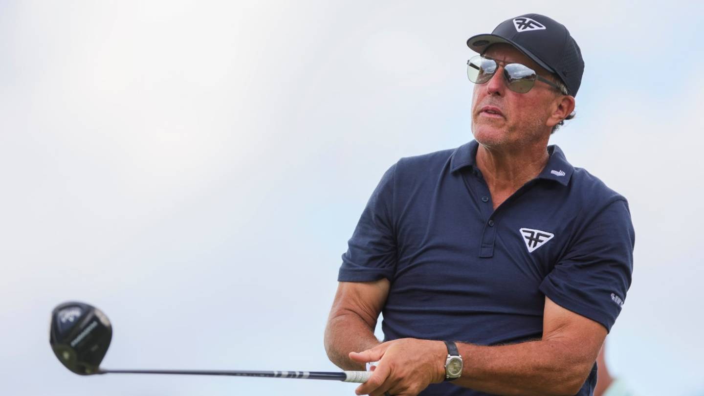 Phil Mickelson Struggles Yet Advances in LIV Golf Team Championship ...