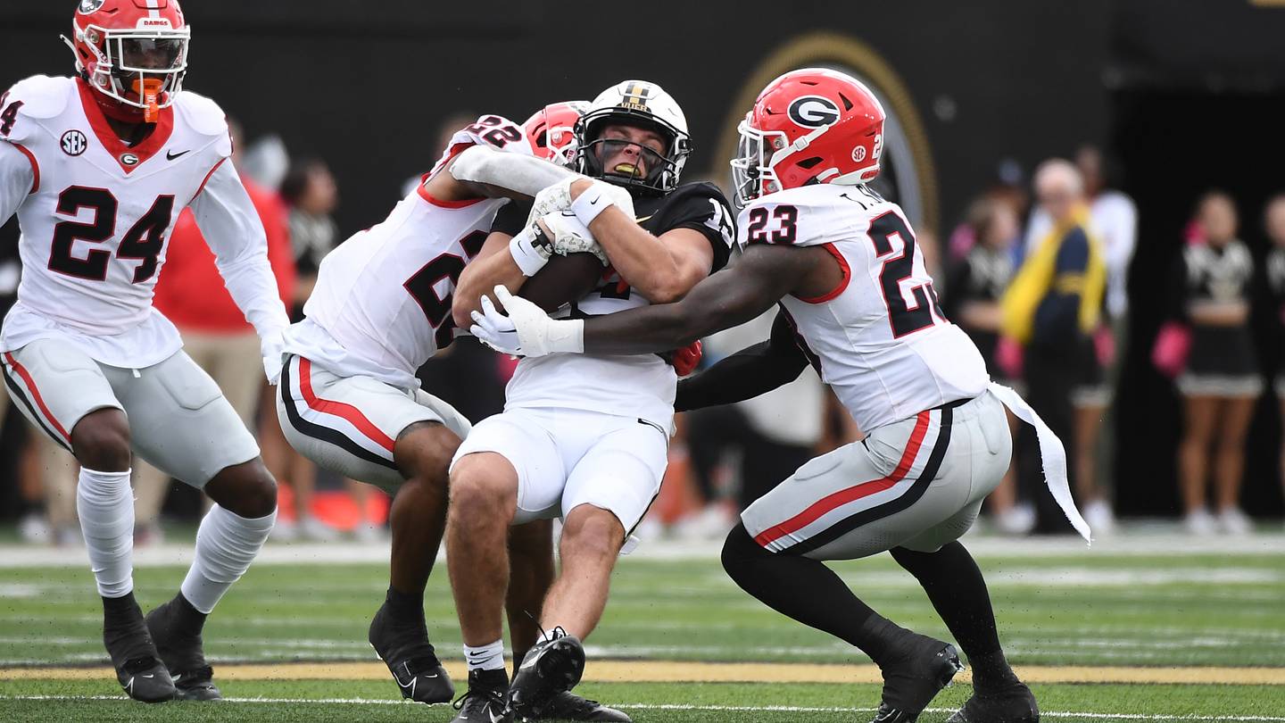 Georgia Football Athletes Filling Up the Senior Bowl Roster - Sports ...