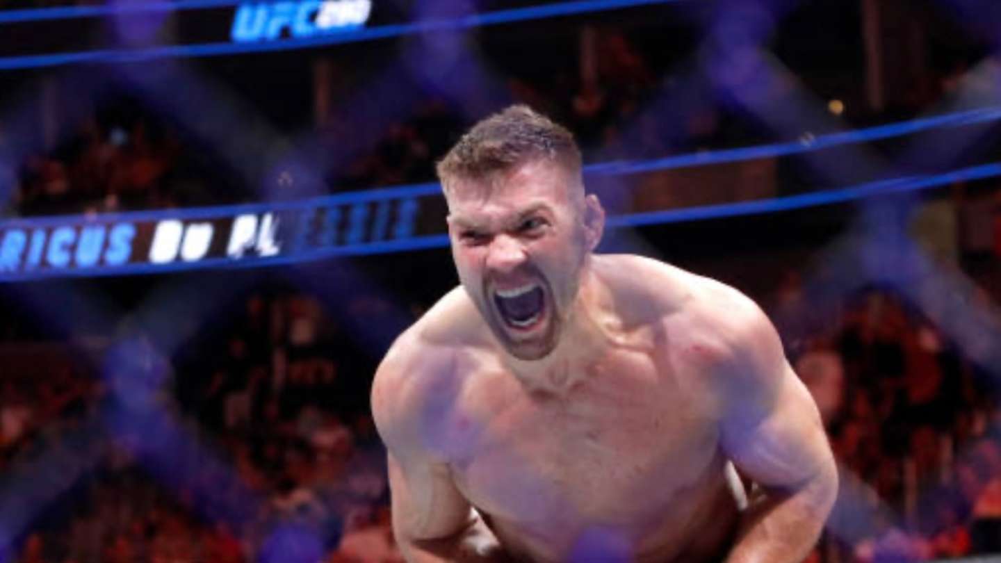 Strickland vs. du Plessis: UFC 297 Results, Highlights, and Analysis ...