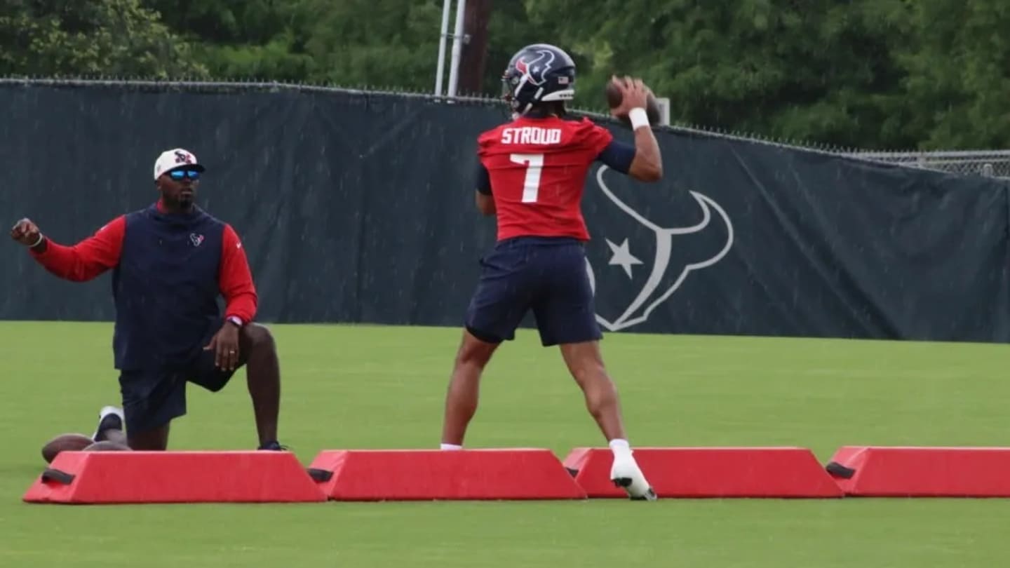 Tampa Bay Buccaneers Request Interview With Houston Texans QB Coach ...