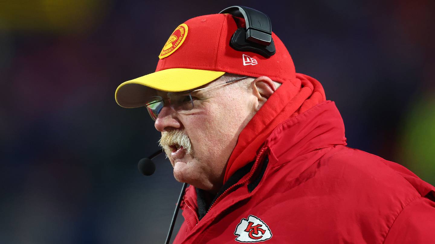 Andy Reid Shared a Sweet Moment With Taylor Swift While Celebrating ...