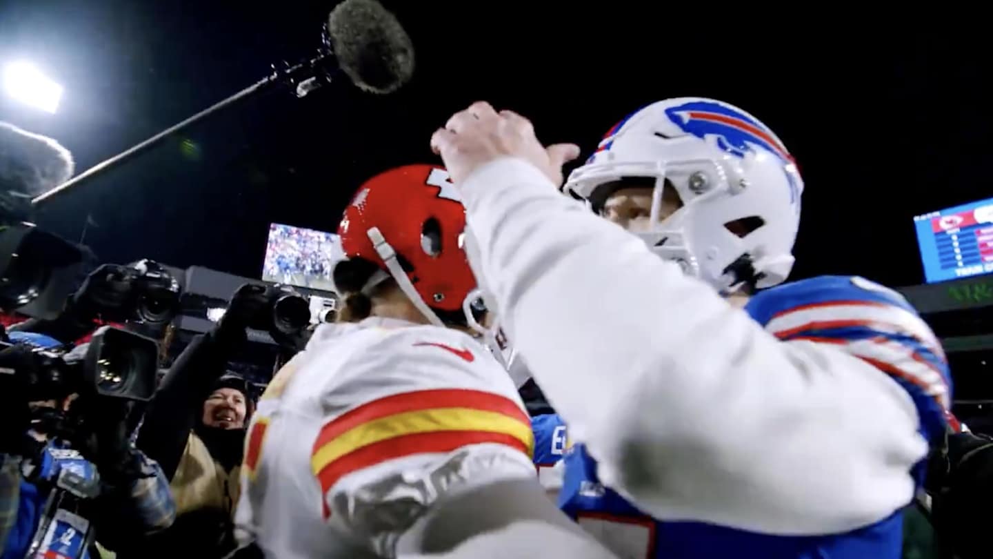 Patrick Mahomes and Josh Allen Shared a Classy Moment After Chiefs Beat Bills - Sports Illustrated