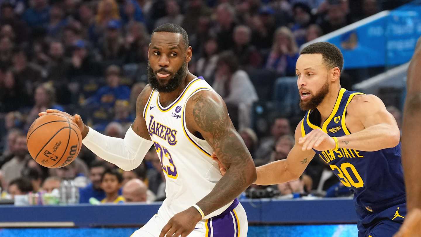 WATCH: Steph Curry and LeBron James Have Viral Moment in Lakers vs. Warriors - Inside the Warriors