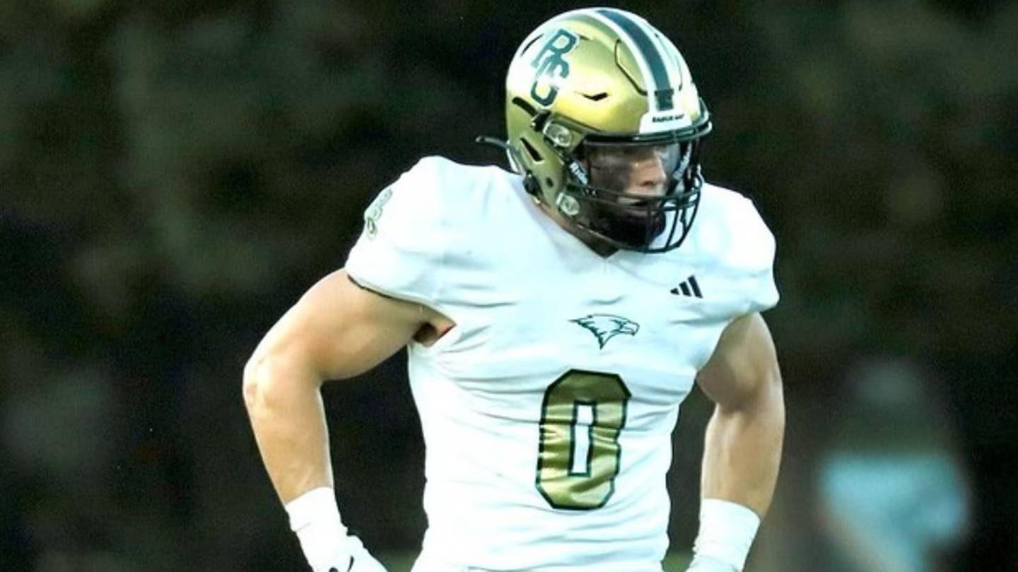 Antoine Deslauriers Goes From Unlikely Superstar To Key Notre Dame ...