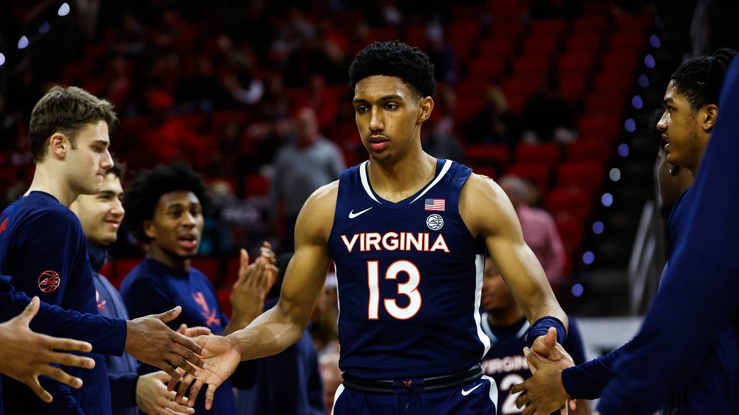 Virginia Uses Dominant 1st Half to Crush Louisville for Fourth-Straight ...