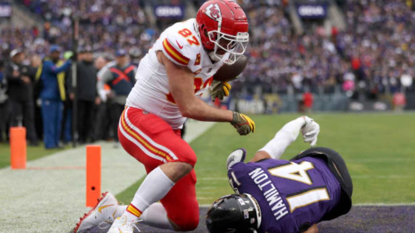 Ravens Defense Invisible as Baltimore Trails Kansas City Chiefs 17-7 at ...