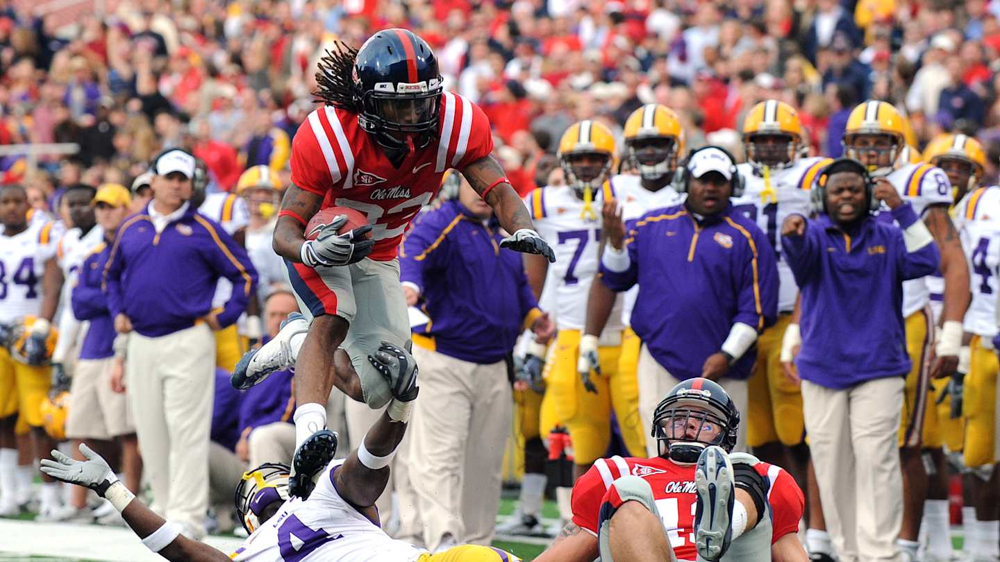 Rebel Rewind: Ole Miss Fails to Meet High Expectations in 2009 Season ...