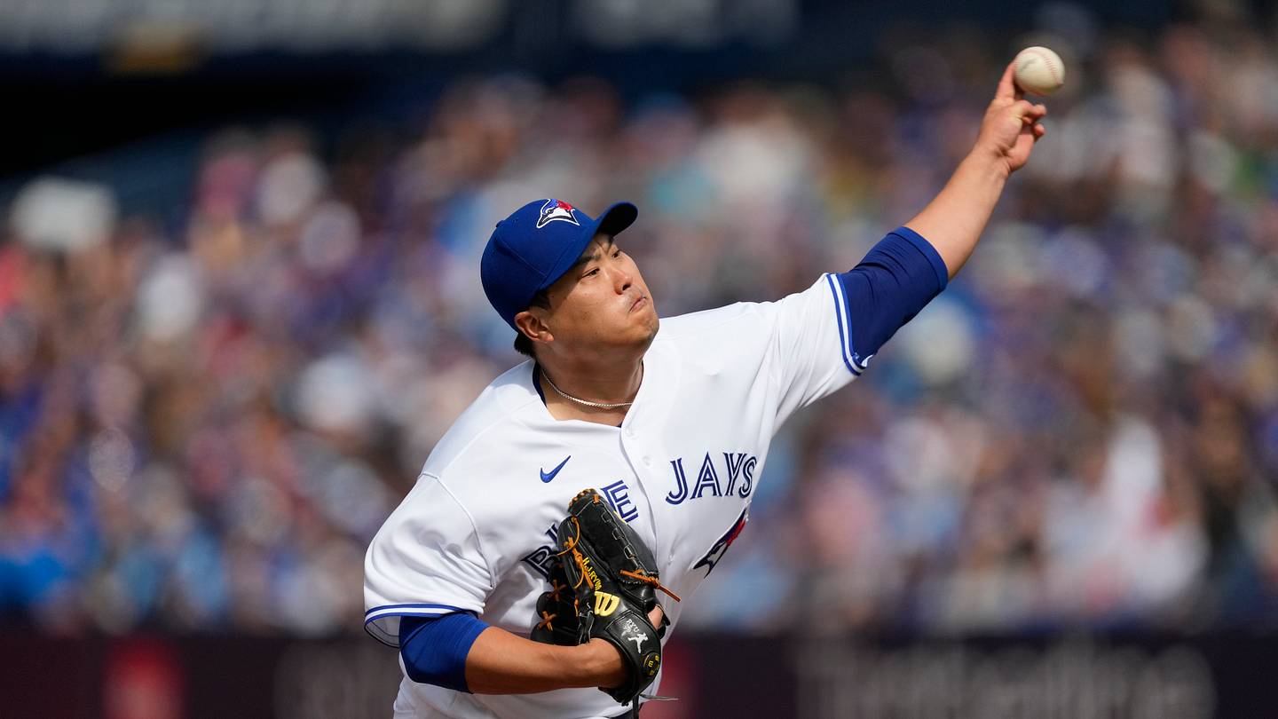Former All-Star Pitcher Hyun Jin Ryu Progressing Through Offseason ...