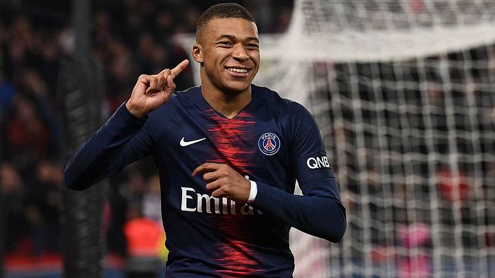 WATCH: Mbappe Scores 20th Goal, Di Maria Nails Free Kick in PSG Rout
