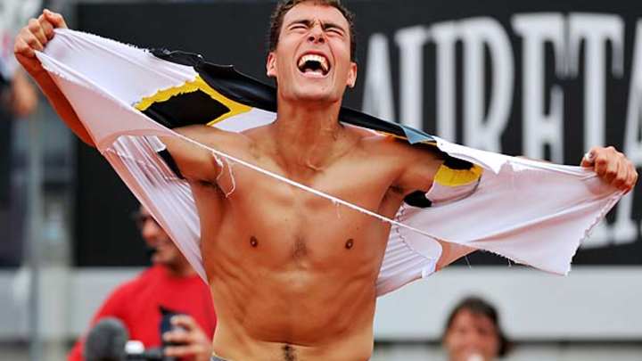 jerzy janowicz serve