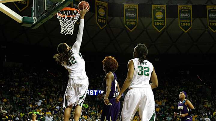 britney grinner dunk