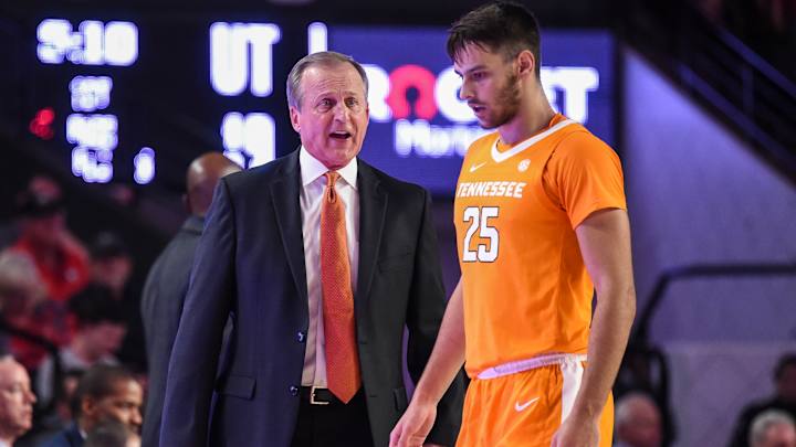 Sanning: Barnes' Philosophies May Not Be Enough to Keep Vols Afloat ...
